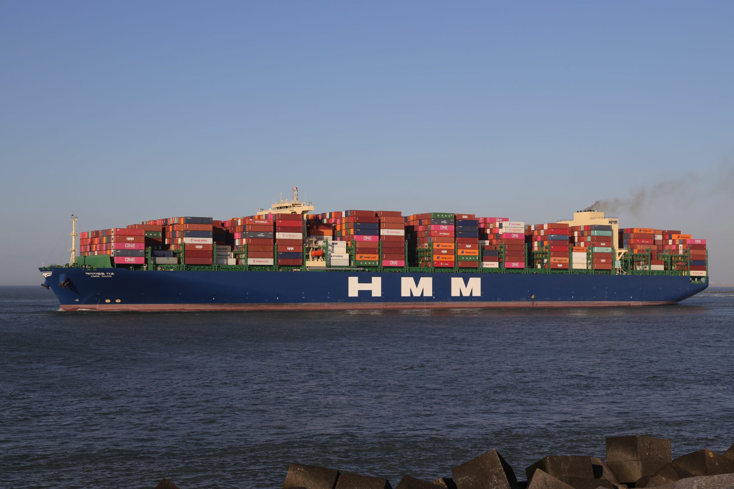 Containerschiff HMM DAON – ship-spotting.de