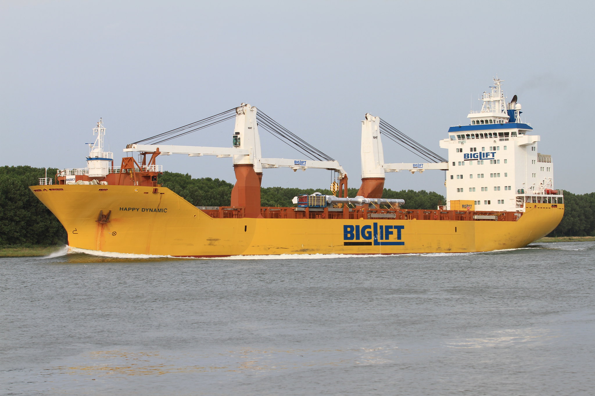 Schwerlastschiff HAPPY DYNAMIC – ship-spotting.de
