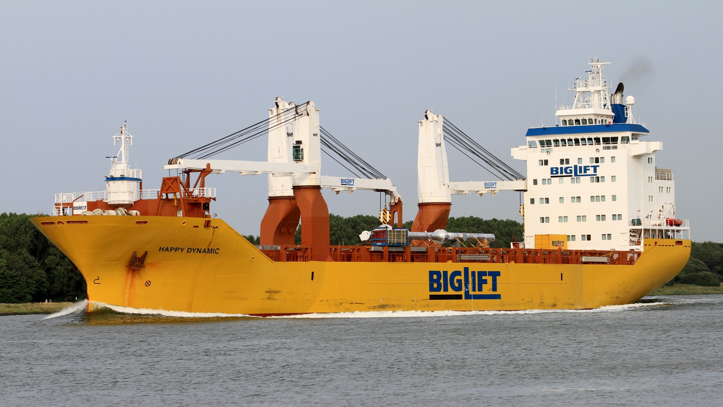 Schwerlastschiff HAPPY DYNAMIC – ship-spotting.de