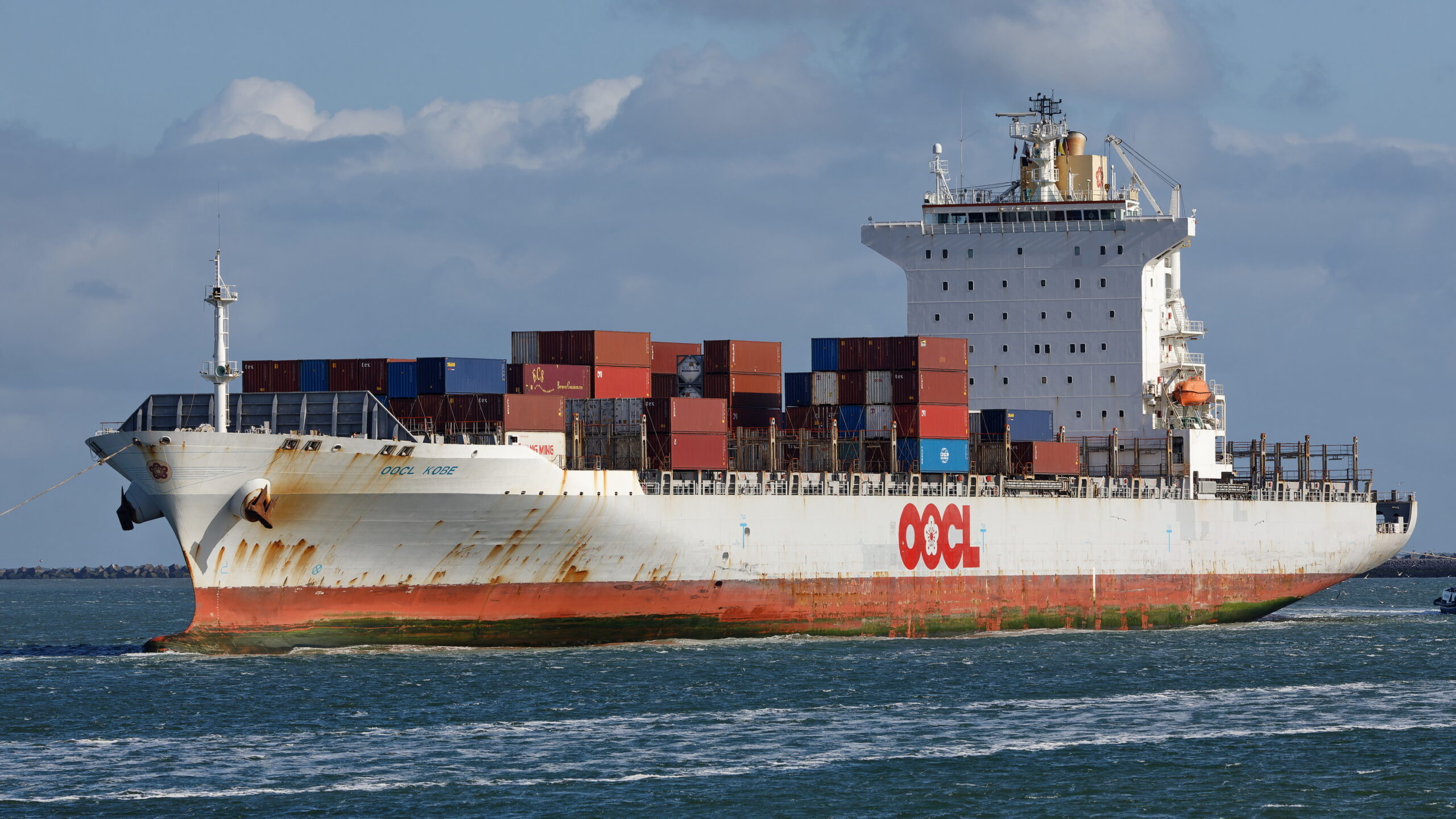 Containerschiff OOCL KOBE – ship-spotting.de