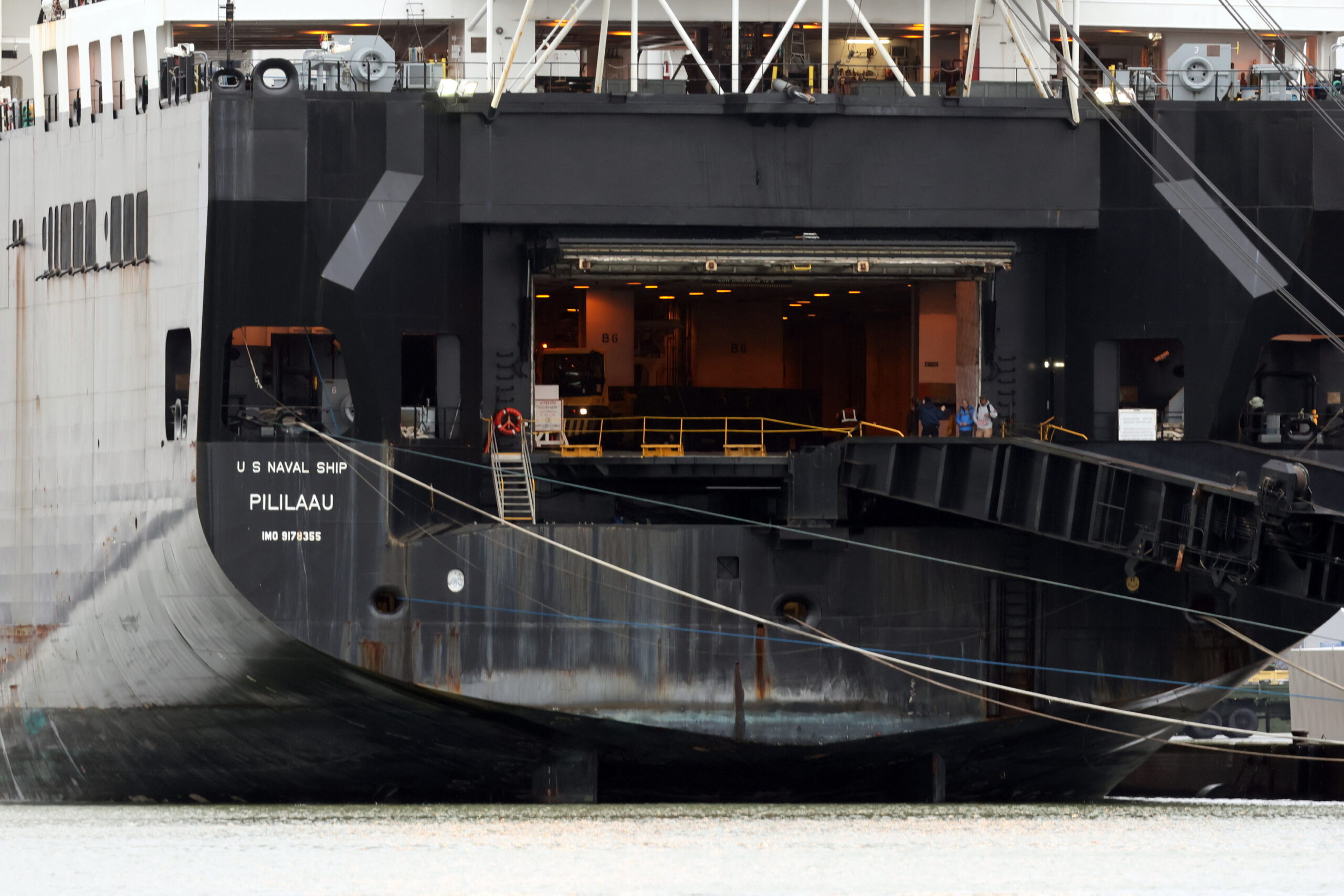 Ro-Ro Frachtschiff / Militärtransporter USNS PILILAAU – ship-spotting.de