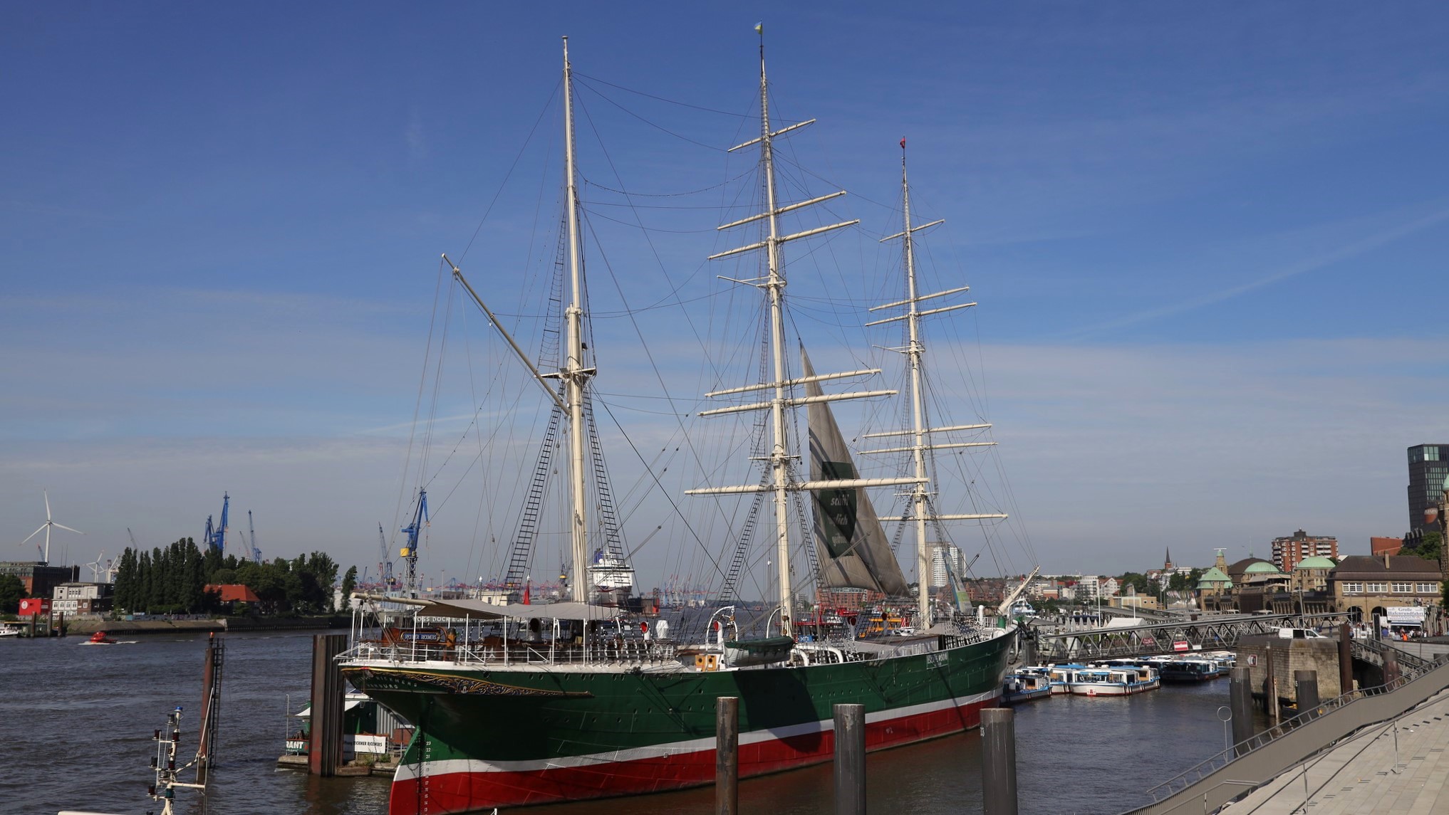 Segelschiff RICKMER RICKMERS – ship-spotting.de